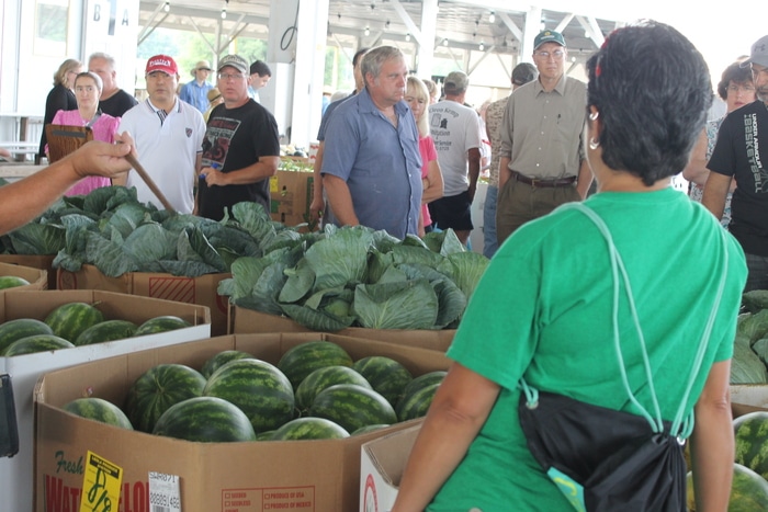 Chester County Food Bank Always Wins Big at Produce Auction — PA Eats