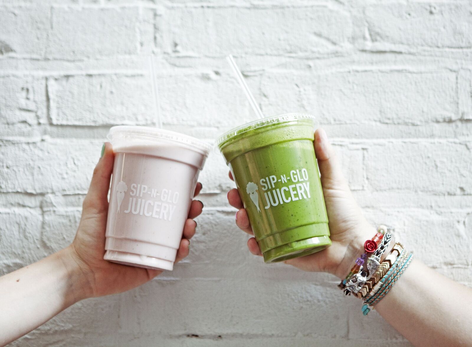 Sippin’ on Grins & Juice at Sip-N-Glo Juicery’s New Sansom Street ...