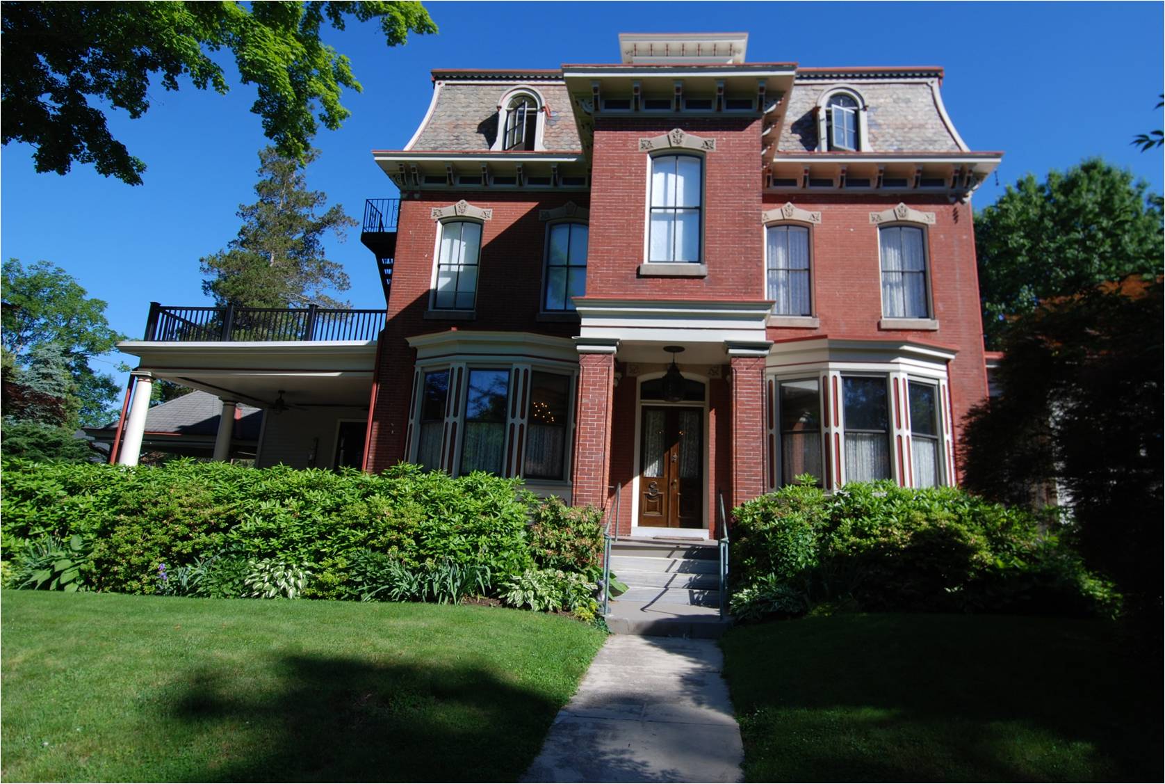 Historic Home Tour Benefit CC Hospital On Chester County Day